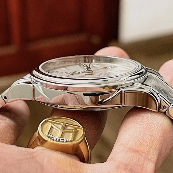 Omega Vảy rồng GMT - Calibre 2628 - Omega Deville 45333100