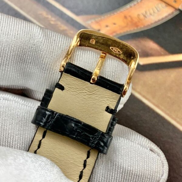 Sarcar Vàng khối 18k Diamond cót tay Thuỵ Sỹ M10513-112 39mm