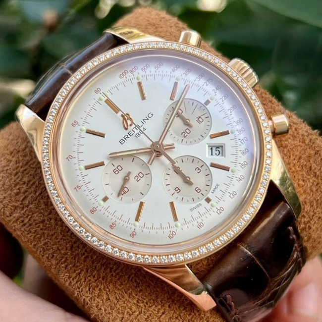 Breitling Transocean Chronograph 18k Rose Gold RB0152